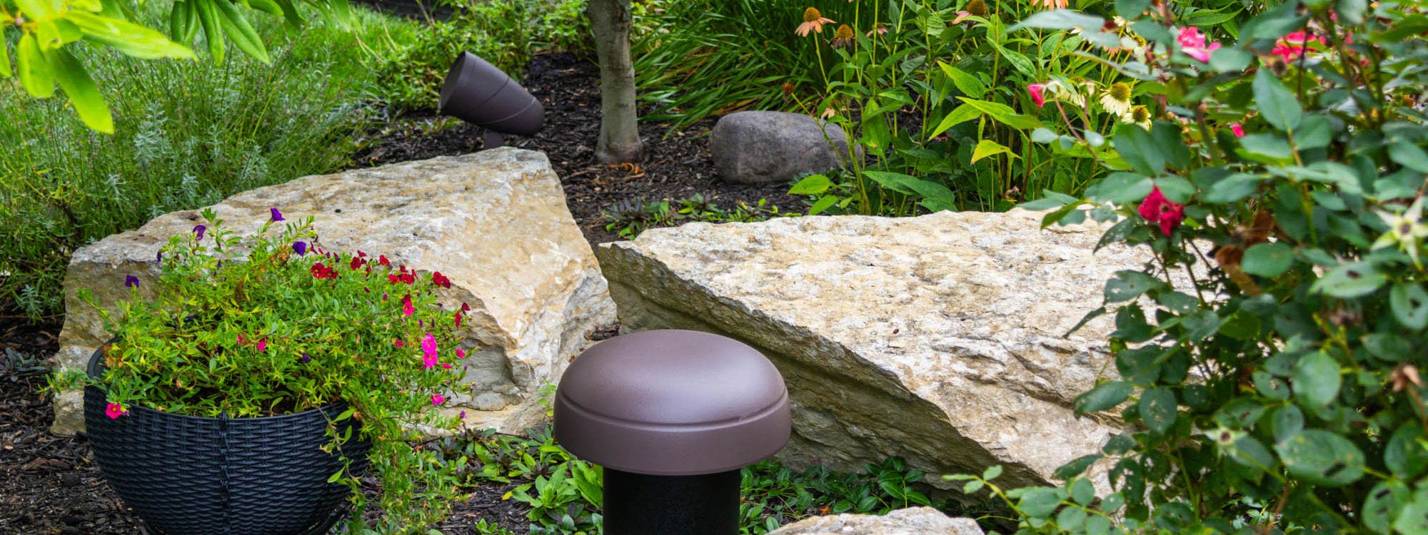 Sound by Vista | Vista Pro Residential Landscape Lighting